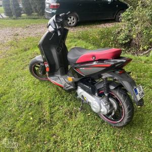Black Aprilia SR 2012 in Vilnius, with an engine capacity of 0.05 L and mileage of 0 thousand km for 999 €, photo 7 on AUTOMOTO.COM.LV