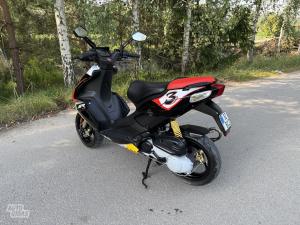 Black Aprilia SR 2013 in Kaunas, with an engine capacity of 0.05 L and mileage of 18 thousand km for 1750 €, photo 6 on AUTOMOTO.COM.LV