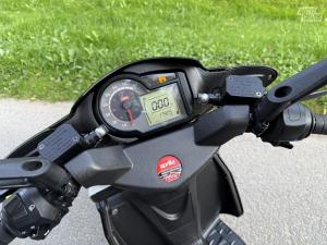 Black Aprilia SR 2013 in Kaunas, with an engine capacity of 0.05 L and mileage of 18 thousand km for 1750 €, photo 13 on AUTOMOTO.COM.LV