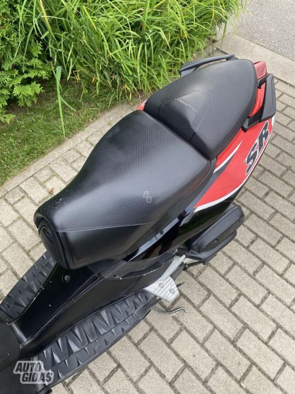 Black Aprilia SR 2013 in Klaipeda, with an engine capacity of 0.05 L and mileage of 19 thousand km for 1500 €, photo 10 on AUTOMOTO.COM.LV