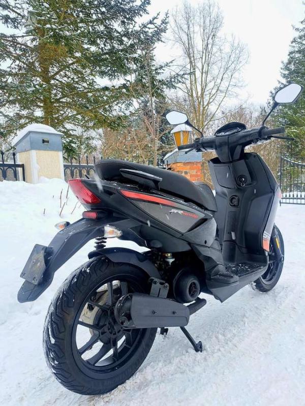 Melns Aprilia SR 2014 Pasvalys, ar dzinēja tilpumu 49.00 L un nobraukumu 6 tūkst. km par 1450 €, foto 6 vietnē AUTOMOTO.COM.LV