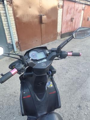 Melns Aprilia SR 2014 Kazlų Rūda, ar dzinēja tilpumu 0.05 L un nobraukumu 16 tūkst. km par 1699 €, foto 8 vietnē AUTOMOTO.COM.LV