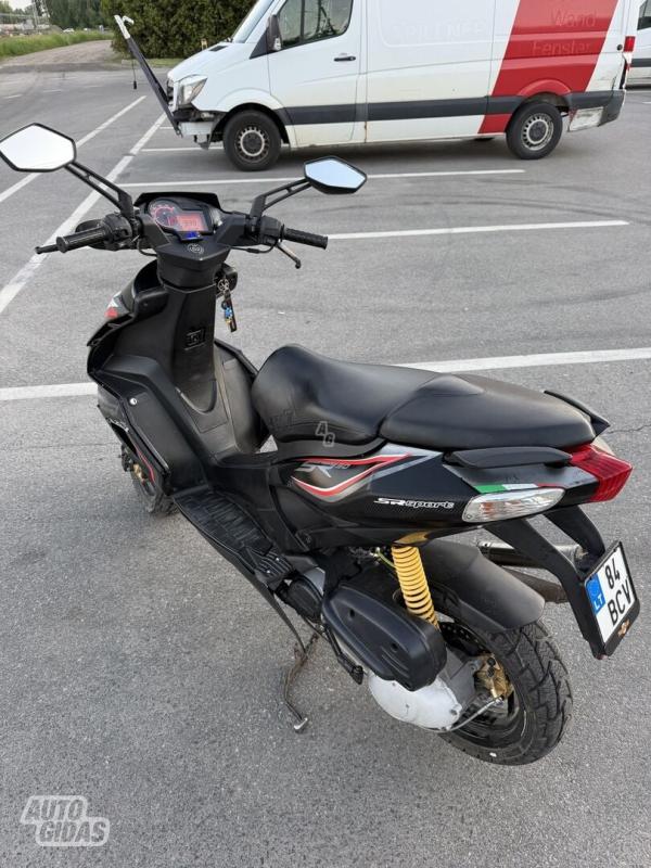 Melns Aprilia SR 2014 Kauņa, ar dzinēja tilpumu 0.05 L un nobraukumu 38 tūkst. km par 1800 €, foto 5 vietnē AUTOMOTO.COM.LV