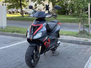 Черный Априлия SR 2019 в Вильнюс, объемом двигателя 49.00 л и пробегом 28 тыс. км за 1500 €, фото 11 на AUTOMOTO.COM.LV