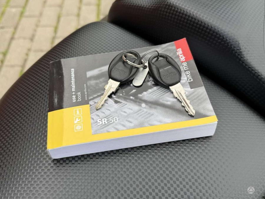 Melns Aprilia SR 2020 Prienai, ar dzinēja tilpumu 49.00 L un nobraukumu 11 tūkst. km par 2350 €, foto 37 vietnē AUTOMOTO.COM.LV