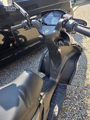 Black Aprilia SR 2020 in Pasvalys, with an engine capacity of 0.05 L and mileage of 0 thousand km for 1549 €, photo 20 on AUTOMOTO.COM.LV