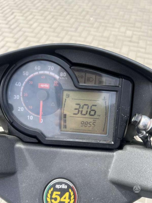 Melns Aprilia SR 2021 Kauņa, ar dzinēja tilpumu 0.00 L un nobraukumu 10 tūkst. km par 2250 €, foto 5 vietnē AUTOMOTO.COM.LV