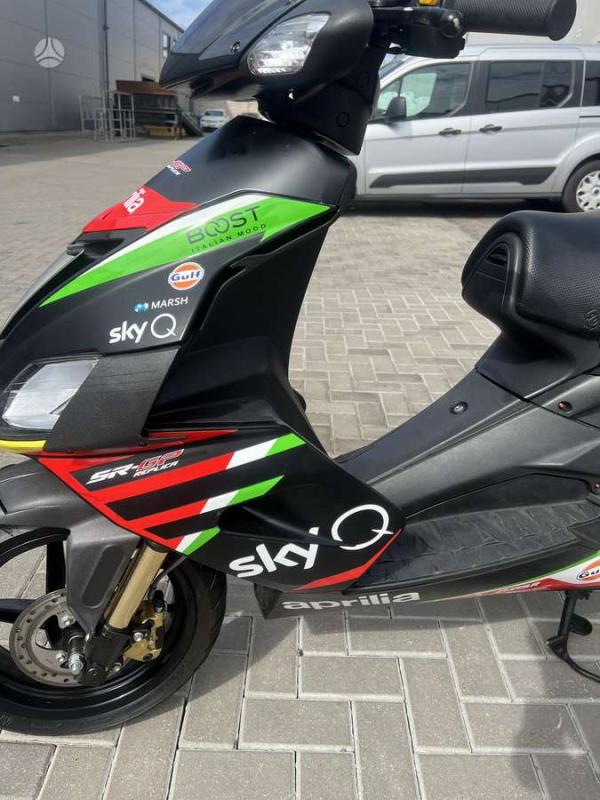 Melns Aprilia SR 2021 Kauņa, ar dzinēja tilpumu 0.00 L un nobraukumu 10 tūkst. km par 2250 €, foto 8 vietnē AUTOMOTO.COM.LV