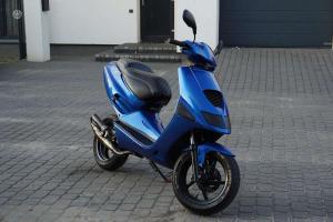 Blue Aprilia SR 1996 in Vilnius, with an engine capacity of 50.00 L and mileage of 11 thousand km for 1444 €, photo  on AUTOMOTO.COM.LV
