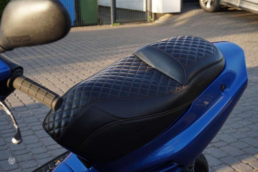Blue Aprilia SR 1996 in Vilnius, with an engine capacity of 50.00 L and mileage of 11 thousand km for 1444 €, photo 11 on AUTOMOTO.COM.LV