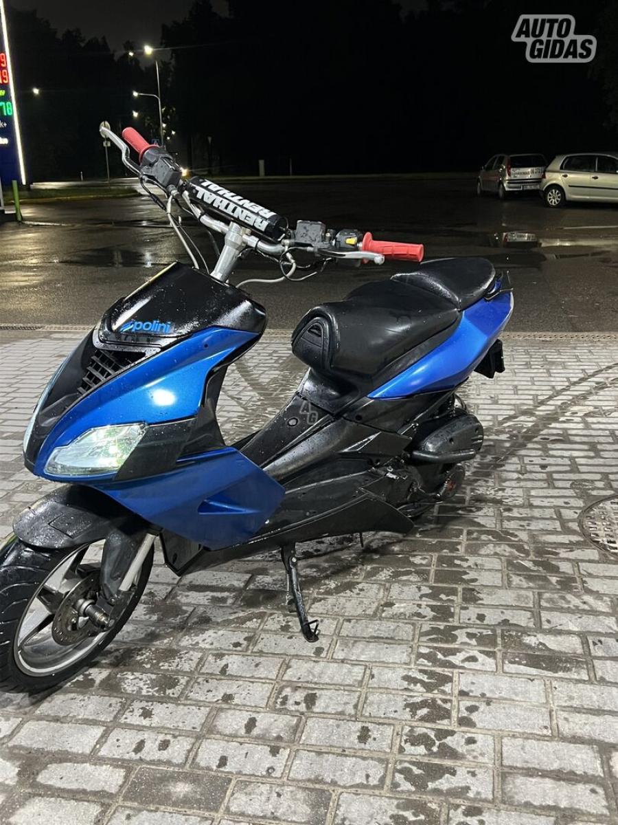Blue Aprilia SR 2008 in Vilnius, with an engine capacity of 0.05 L and mileage of 18 thousand km for 1200 €, photo 6 on AUTOMOTO.COM.LV