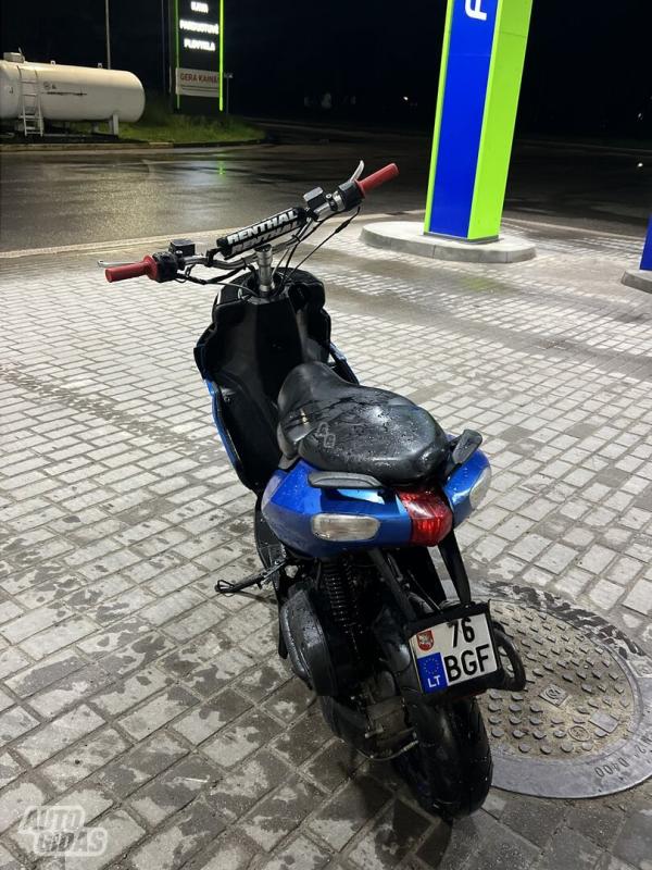 Blue Aprilia SR 2008 in Vilnius, with an engine capacity of 0.05 L and mileage of 18 thousand km for 1200 €, photo 6 on AUTOMOTO.COM.LV
