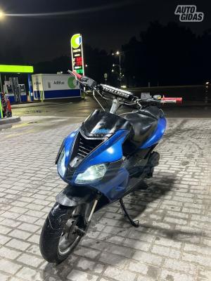Blue Aprilia SR 2008 in Vilnius, with an engine capacity of 0.05 L and mileage of 18 thousand km for 1200 €, photo 8 on AUTOMOTO.COM.LV