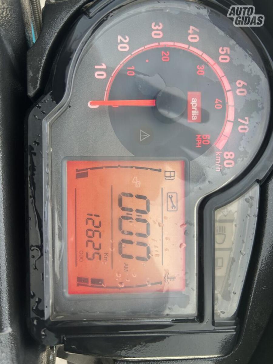 Zils Aprilia SR 2009 Kauņa, ar dzinēja tilpumu 0.05 L un nobraukumu 13 tūkst. km par 1050 €, foto 10 vietnē AUTOMOTO.COM.LV