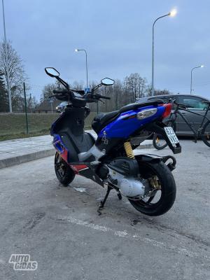 Blue Aprilia SR 2010 in Kaunas, with an engine capacity of 0.05 L and mileage of 11 thousand km for 1350 €, photo 6 on AUTOMOTO.COM.LV
