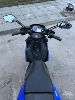 Blue Aprilia SR 2010 in Kaunas, with an engine capacity of 0.05 L and mileage of 11 thousand km for 1350 €, photo 9 on AUTOMOTO.COM.LV