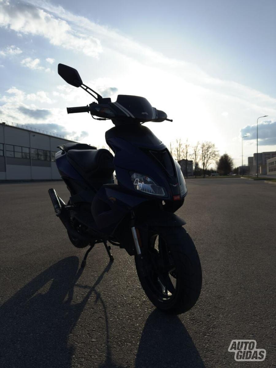 Blue Aprilia SR 2010 in Kaunas, with an engine capacity of 0.05 L and mileage of 18 thousand km for 1400 €, photo 1 on AUTOMOTO.COM.LV