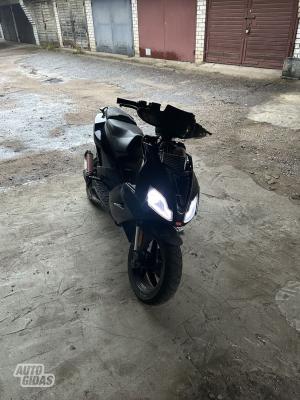 Zils Aprilia SR 2010 Kauņa, ar dzinēja tilpumu 0.00 L un nobraukumu 0 tūkst. km par 1300 €, foto  vietnē AUTOMOTO.COM.LV