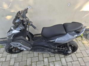 Grey Aprilia SR 2007 in Varena, with an engine capacity of 49.00 L and mileage of 24 thousand km for 1250 €, photo 7 on AUTOMOTO.COM.LV