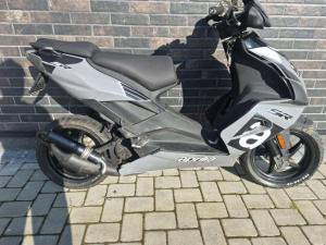 Grey Aprilia SR 2007 in Varena, with an engine capacity of 49.00 L and mileage of 24 thousand km for 1250 €, photo 15 on AUTOMOTO.COM.LV