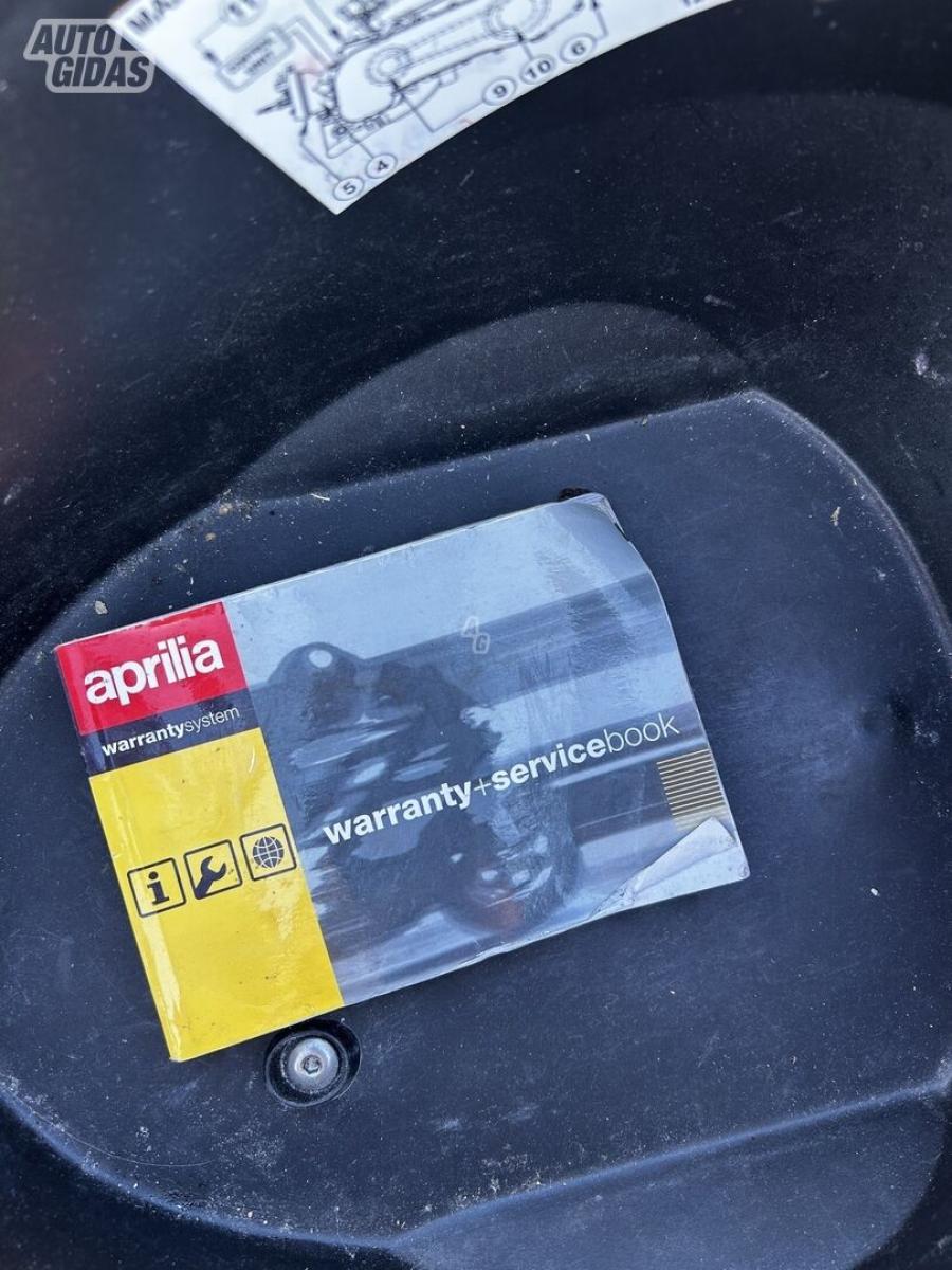 Pelēks Aprilia SR 2017 Panevēža, ar dzinēja tilpumu 0.05 L un nobraukumu 10 tūkst. km par 1700 €, foto 10 vietnē AUTOMOTO.COM.LV