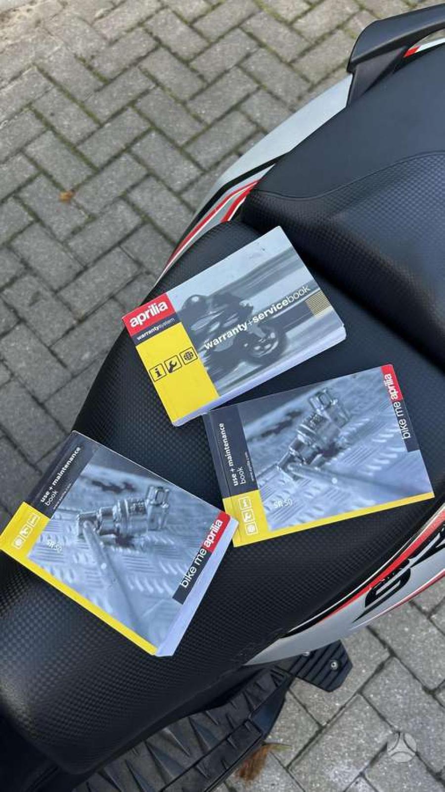 Grey Aprilia SR 2018 in Panevezys, with an engine capacity of 49.00 L and mileage of 7 thousand km for 1920 €, photo 9 on AUTOMOTO.COM.LV
