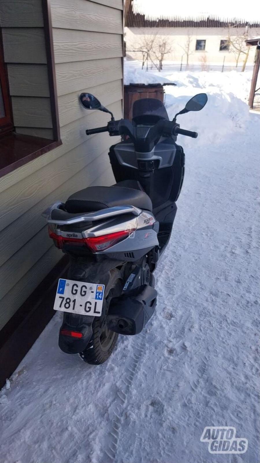 Pelēks Aprilia SR 2022 Pasvalys, ar dzinēja tilpumu 0.05 L un nobraukumu 8 tūkst. km par 1199 €, foto 15 vietnē AUTOMOTO.COM.LV