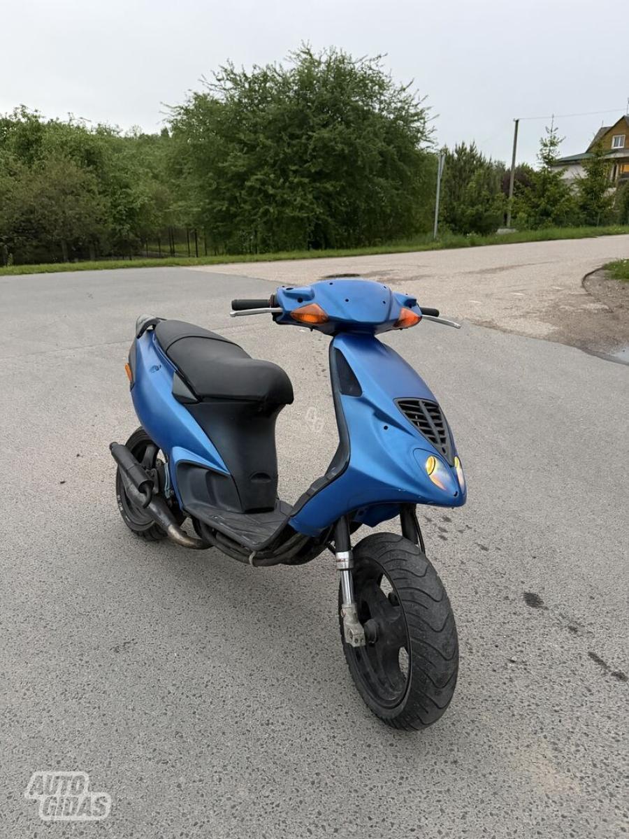 Априлия SR 2000 в Каунас, объемом двигателя 0.00 л и пробегом 0 тыс. км за 1200 €, фото 3 на AUTOMOTO.COM.LV
