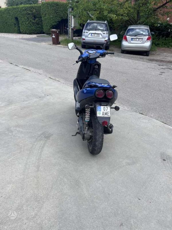 Aprilia SR 2000 in Panevezys, with an engine capacity of 49.00 L and mileage of 31 thousand km for 800 €, photo 6 on AUTOMOTO.COM.LV