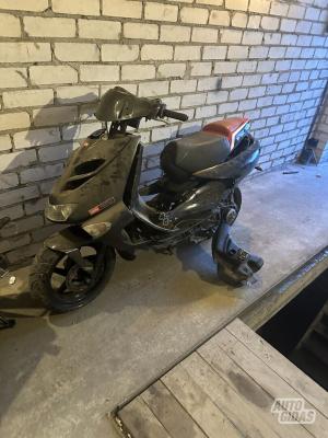 Aprilia SR 2003 Kauņa, ar dzinēja tilpumu 0.00 L un nobraukumu 0 tūkst. km par 350 €, foto 4 vietnē AUTOMOTO.COM.LV