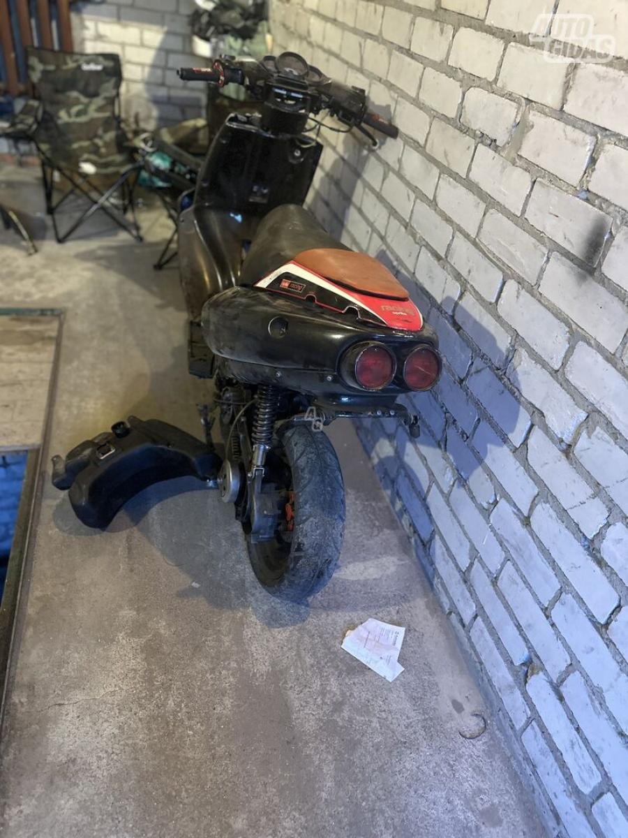 Aprilia SR 2003 Kauņa, ar dzinēja tilpumu 0.00 L un nobraukumu 0 tūkst. km par 350 €, foto 5 vietnē AUTOMOTO.COM.LV