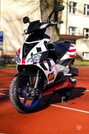 Априлия SR 2004 в Алитус, объемом двигателя 49.00 л и пробегом 12 тыс. км за 1795 €, фото 10 на AUTOMOTO.COM.LV