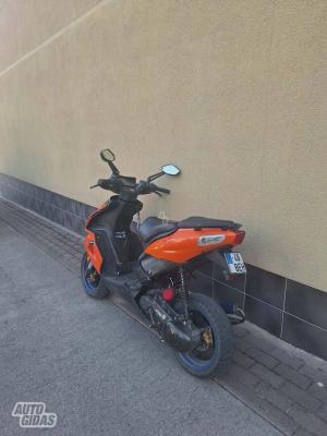 Aprilia SR 2005 in Radviliskis, with an engine capacity of 0.05 L and mileage of 0 thousand km for 1200 €, photo 6 on AUTOMOTO.COM.LV
