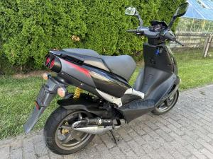 Aprilia SR 2006 in Silute, with an engine capacity of 50.00 L and mileage of 6 thousand km for 1200 €, photo 11 on AUTOMOTO.COM.LV