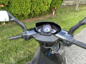 Aprilia SR 2006 in Silute, with an engine capacity of 50.00 L and mileage of 6 thousand km for 1200 €, photo 13 on AUTOMOTO.COM.LV