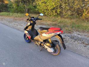 Aprilia SR 2007 in Kaunas, with an engine capacity of 50.00 L and mileage of 23 thousand km for 1200 €, photo 4 on AUTOMOTO.COM.LV