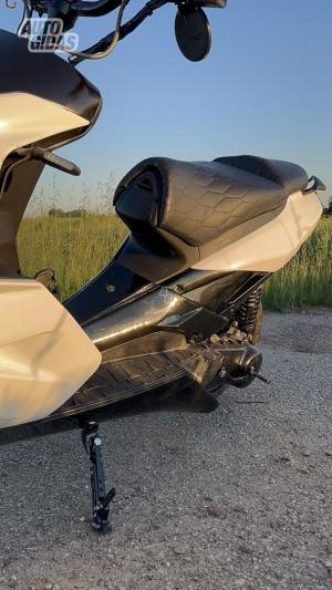 Aprilia SR 2007 Alīta, ar dzinēja tilpumu 0.05 L un nobraukumu 23 tūkst. km par 1850 €, foto 7 vietnē AUTOMOTO.COM.LV