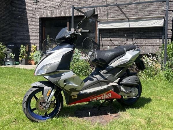 Априлия SR 2007 в Каунас, объемом двигателя 49.00 л и пробегом 28 тыс. км за 1200 €, фото 1 на AUTOMOTO.COM.LV