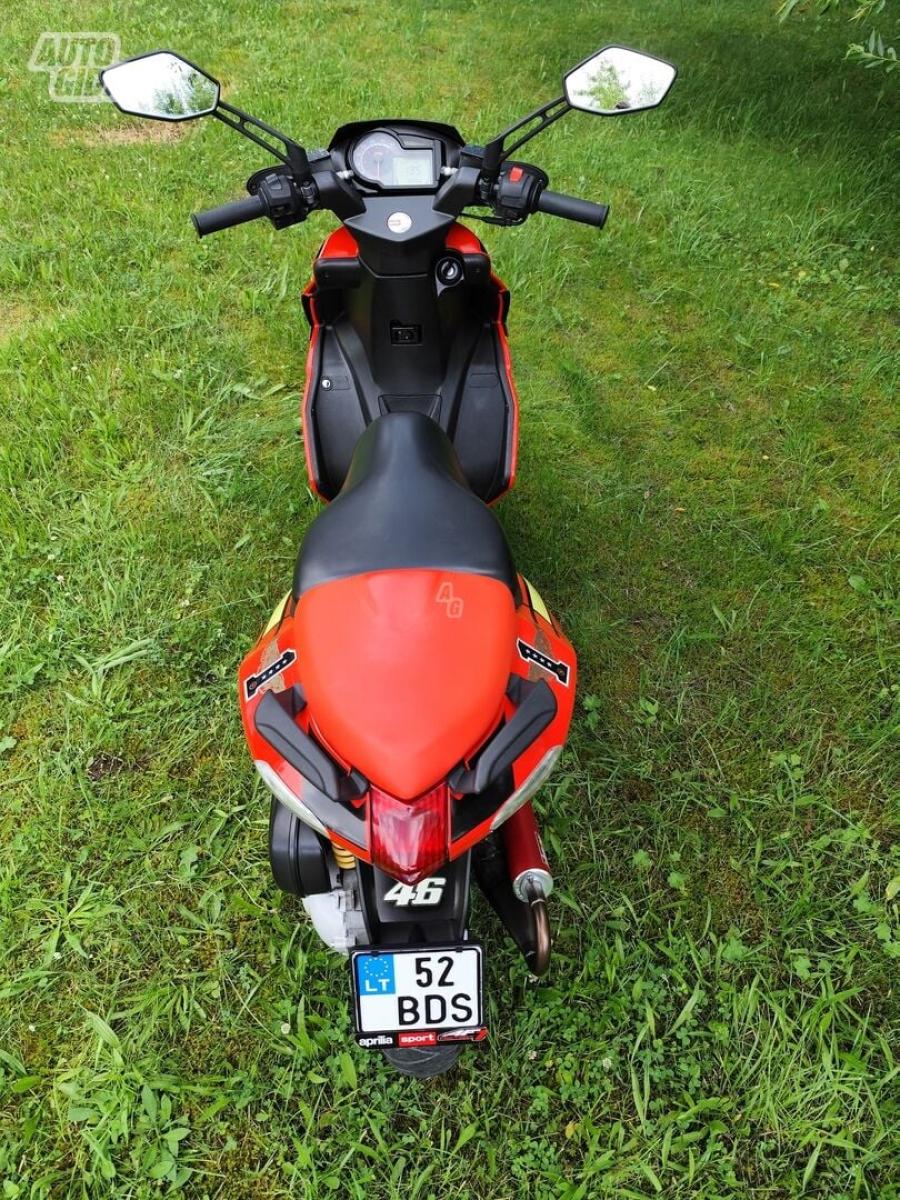 Aprilia SR 2008 Viļņa, ar dzinēja tilpumu 0.00 L un nobraukumu 0 tūkst. km par 1650 €, foto 5 vietnē AUTOMOTO.COM.LV