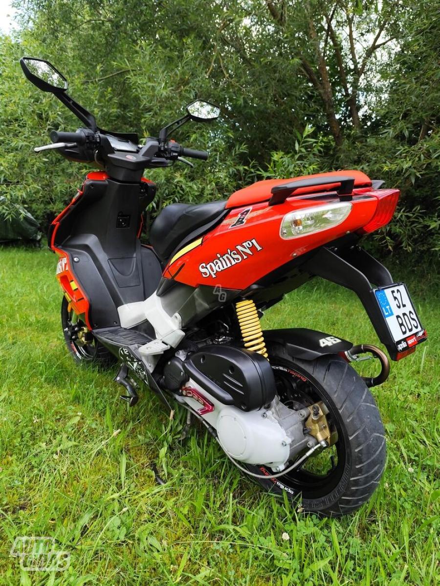 Aprilia SR 2008 Viļņa, ar dzinēja tilpumu 0.00 L un nobraukumu 0 tūkst. km par 1650 €, foto 7 vietnē AUTOMOTO.COM.LV