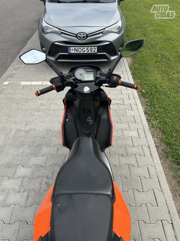 Aprilia SR 2008 in Kaunas, with an engine capacity of 0.05 L and mileage of 9 thousand km for 1050 €, photo 9 on AUTOMOTO.COM.LV