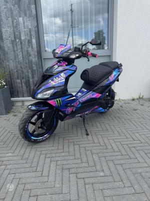 Aprilia SR 2008 in Alytus, with an engine capacity of 49.00 L and mileage of 24 thousand km for 1910 €, photo 6 on AUTOMOTO.COM.LV