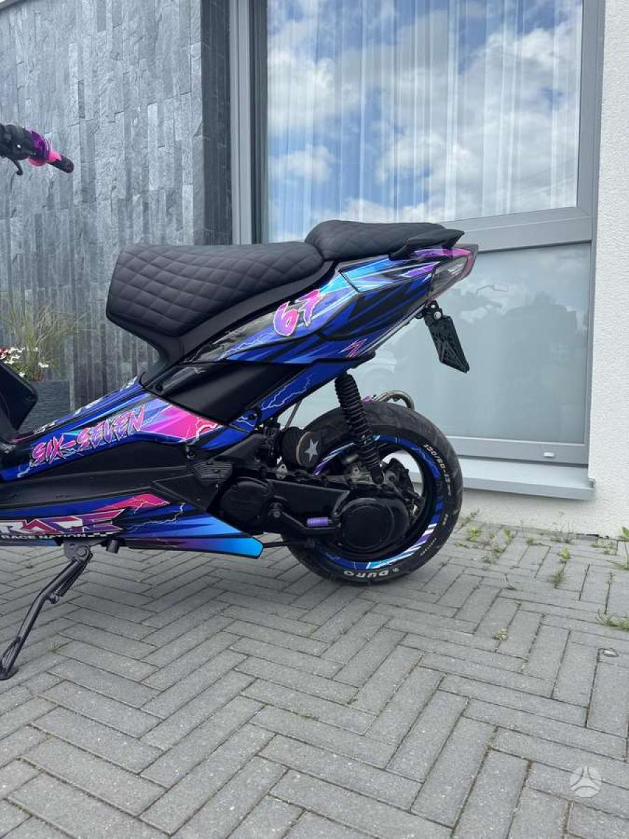 Aprilia SR 2008 in Alytus, with an engine capacity of 49.00 L and mileage of 24 thousand km for 1910 €, photo 8 on AUTOMOTO.COM.LV