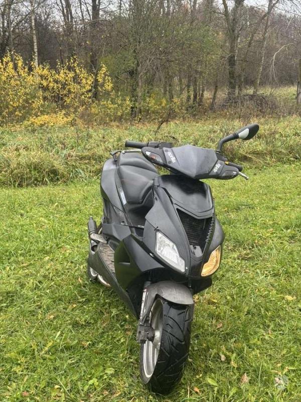 Aprilia SR 2009 in Alytus, with an engine capacity of 70.00 L and mileage of 25 thousand km for 1400 €, photo 1 on AUTOMOTO.COM.LV