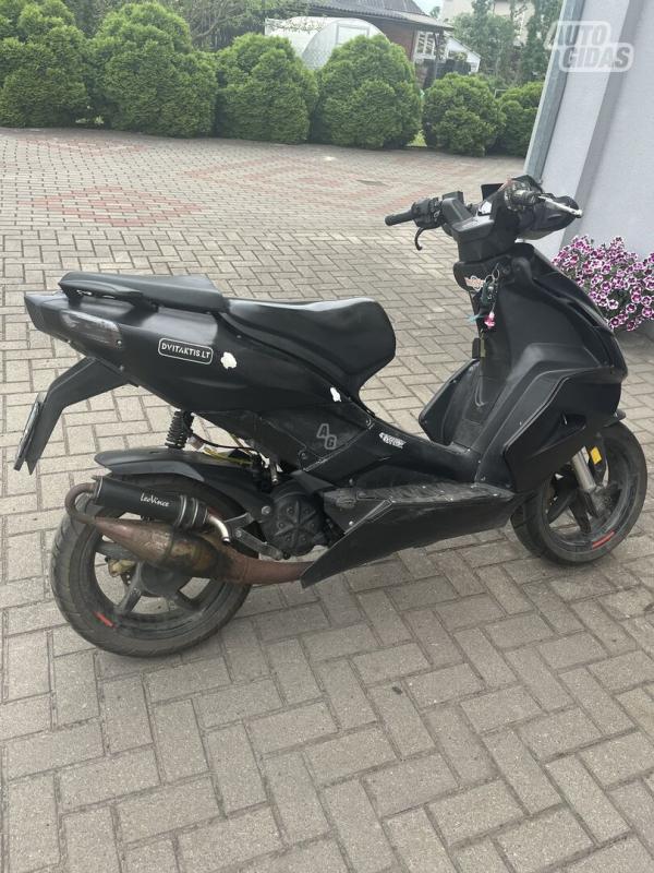 Aprilia SR 2009 in Panevezys, with an engine capacity of 0.00 L and mileage of 0 thousand km for 1100 €, photo 3 on AUTOMOTO.COM.LV