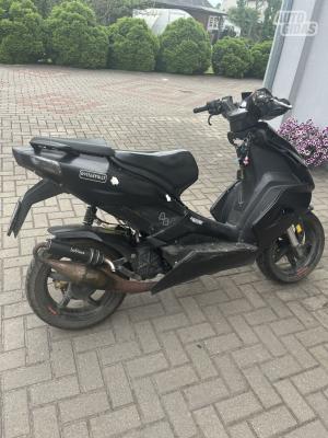 Aprilia SR 2009 in Panevezys, with an engine capacity of 0.00 L and mileage of 0 thousand km for 1100 €, photo 4 on AUTOMOTO.COM.LV