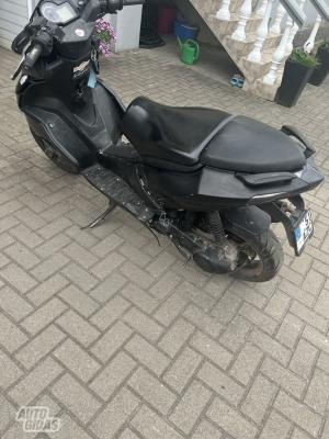 Aprilia SR 2009 in Panevezys, with an engine capacity of 0.00 L and mileage of 0 thousand km for 1100 €, photo 6 on AUTOMOTO.COM.LV