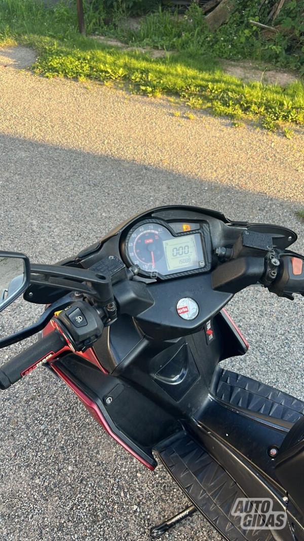 Aprilia SR 2009 in Siauliai, with an engine capacity of 0.00 L and mileage of 0 thousand km for 1400 €, photo 6 on AUTOMOTO.COM.LV