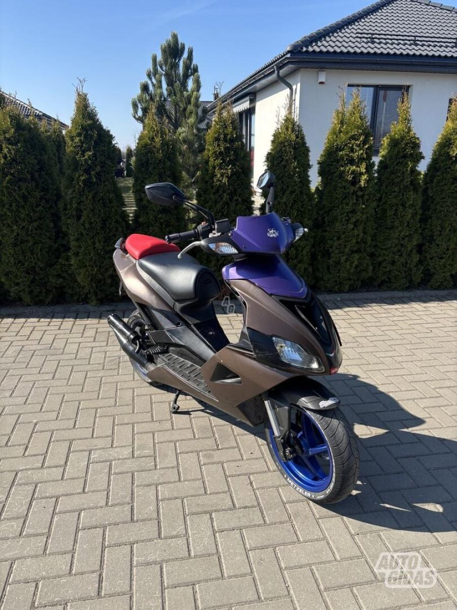 Aprilia SR 2011 in Kaunas, with an engine capacity of 0.00 L and mileage of 0 thousand km for 1150 €, photo 1 on AUTOMOTO.COM.LV