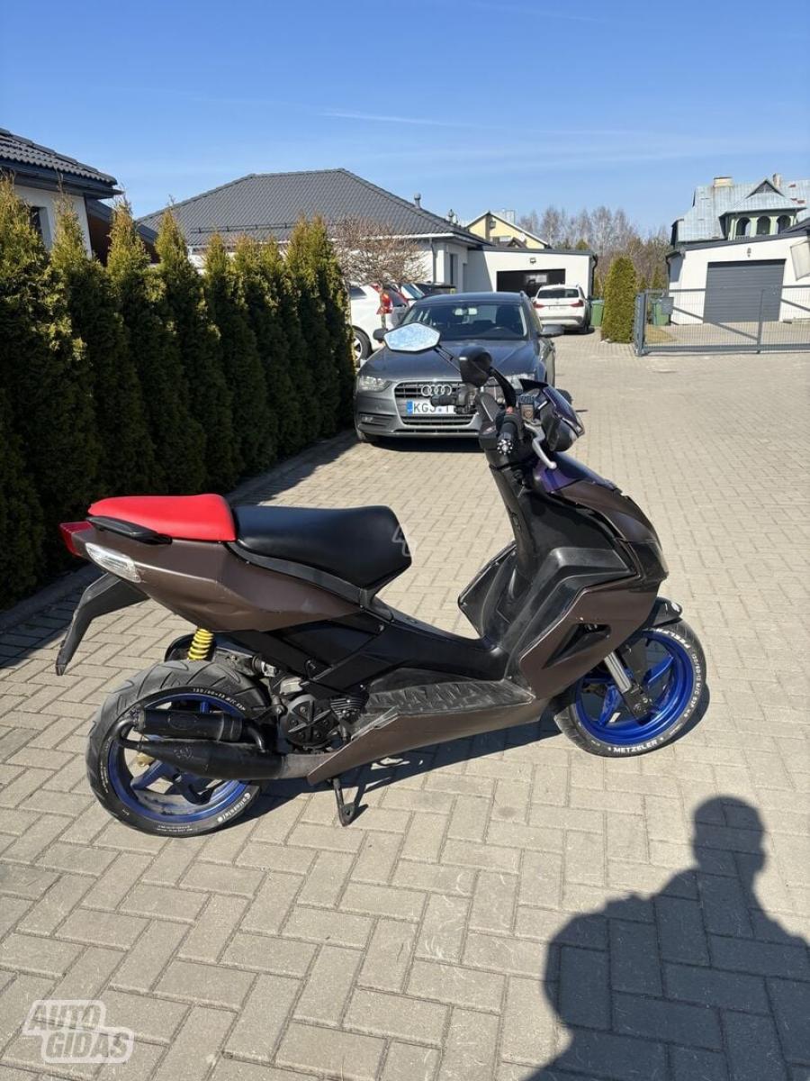 Aprilia SR 2011 in Kaunas, with an engine capacity of 0.00 L and mileage of 0 thousand km for 1150 €, photo 3 on AUTOMOTO.COM.LV